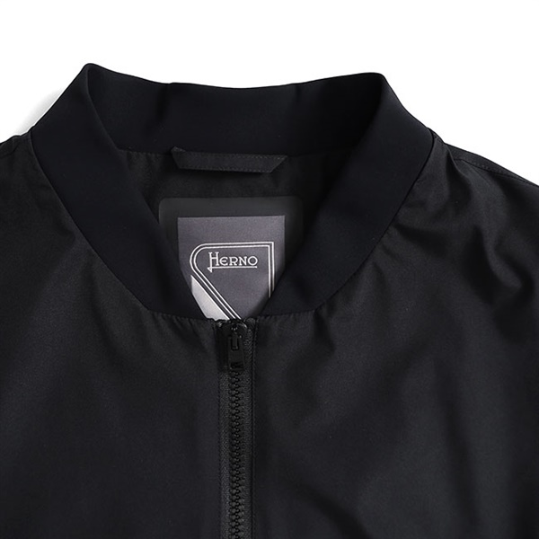 HERNO ヘルノ ウィンドストッパー ゴアテックス ボンバー HERNO ヘルノ ウィンドストッパー ゴアテックス ボンバー